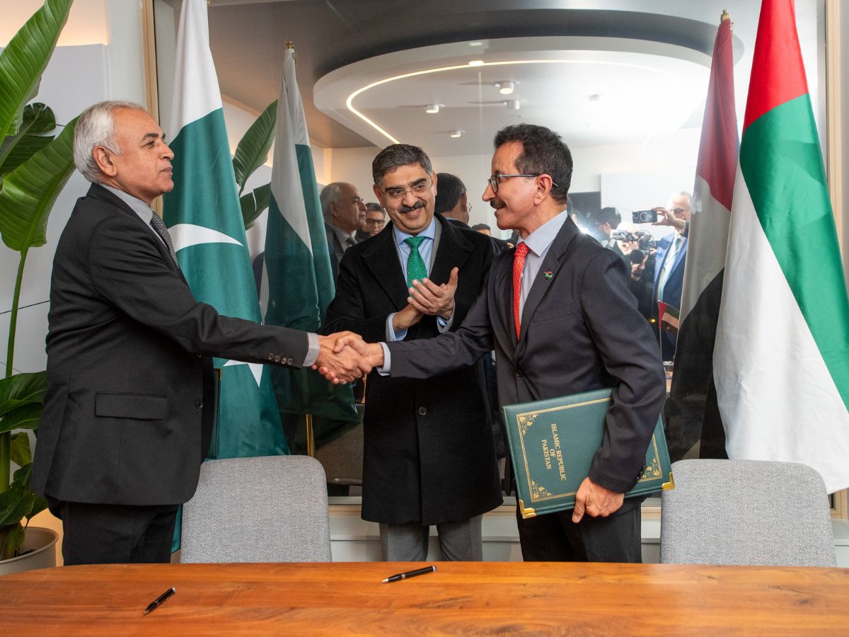 Dubai and Pakistan sign $3 billion railways and infrastructure deal ...