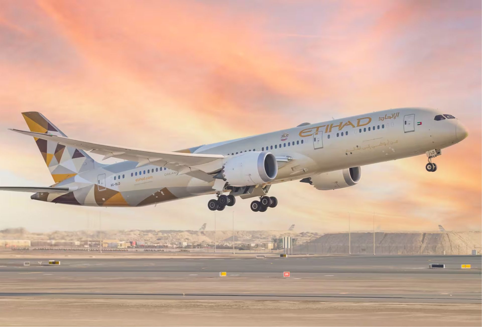 Sanad sells 16 aircraft engines to Etihad Airways in Dh1.5 billion deal ...